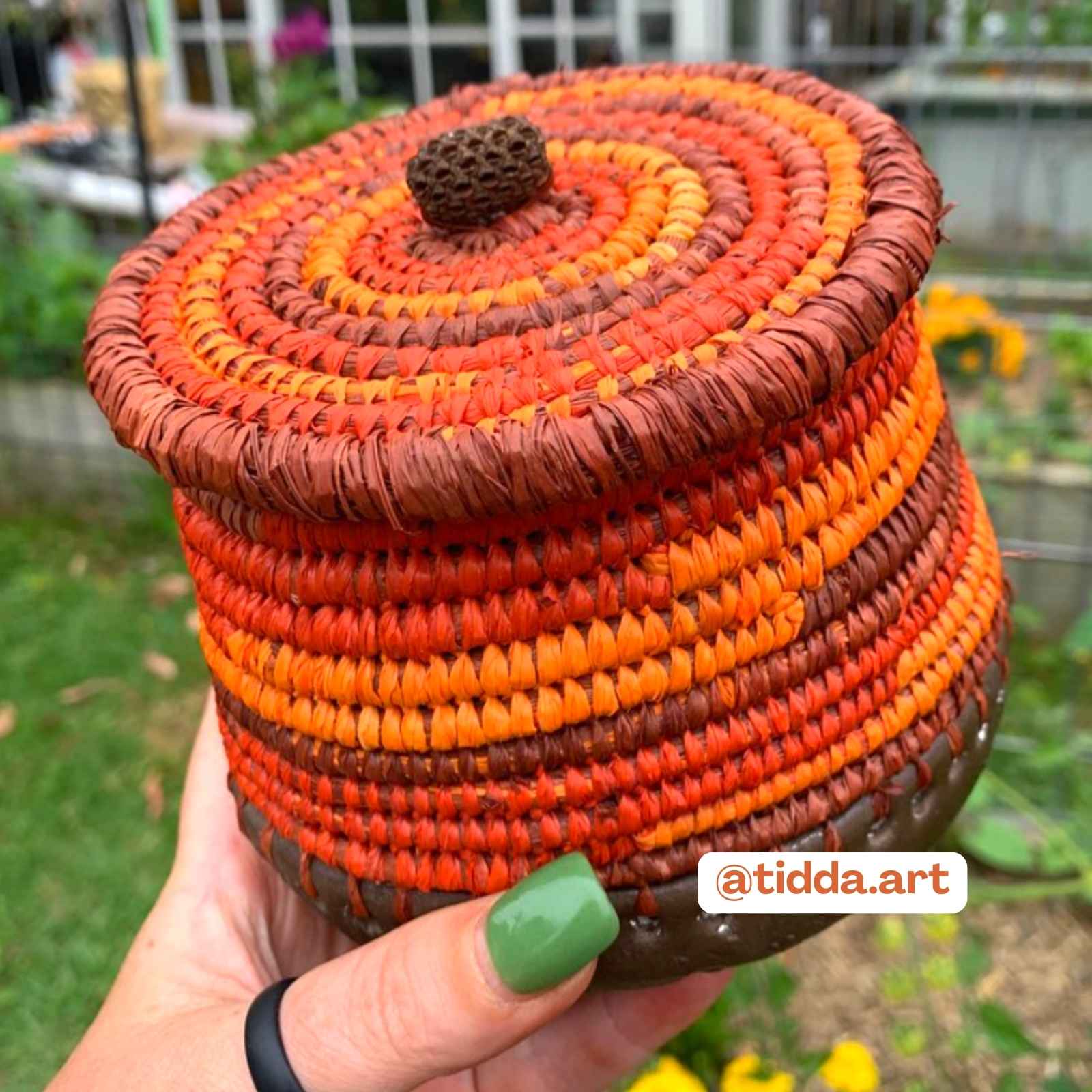 Raffia Weaving in Colour – ORA Fabulous Fibres