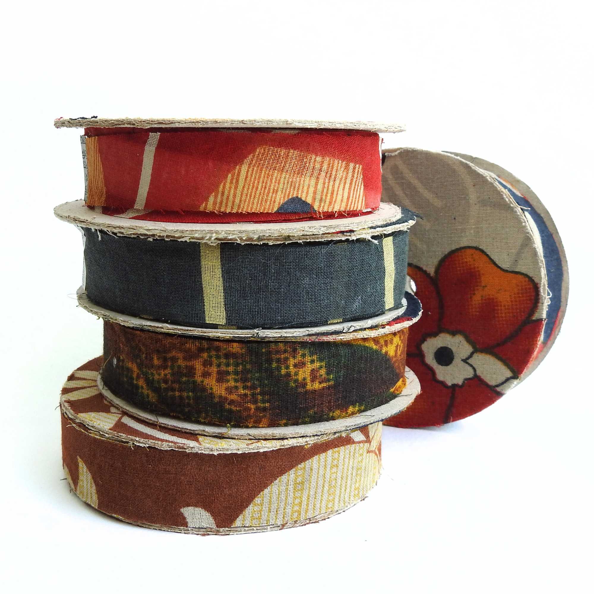 Fair Trade Upcycled Cotton Sari Ribbon – ORA Fabulous Fibres