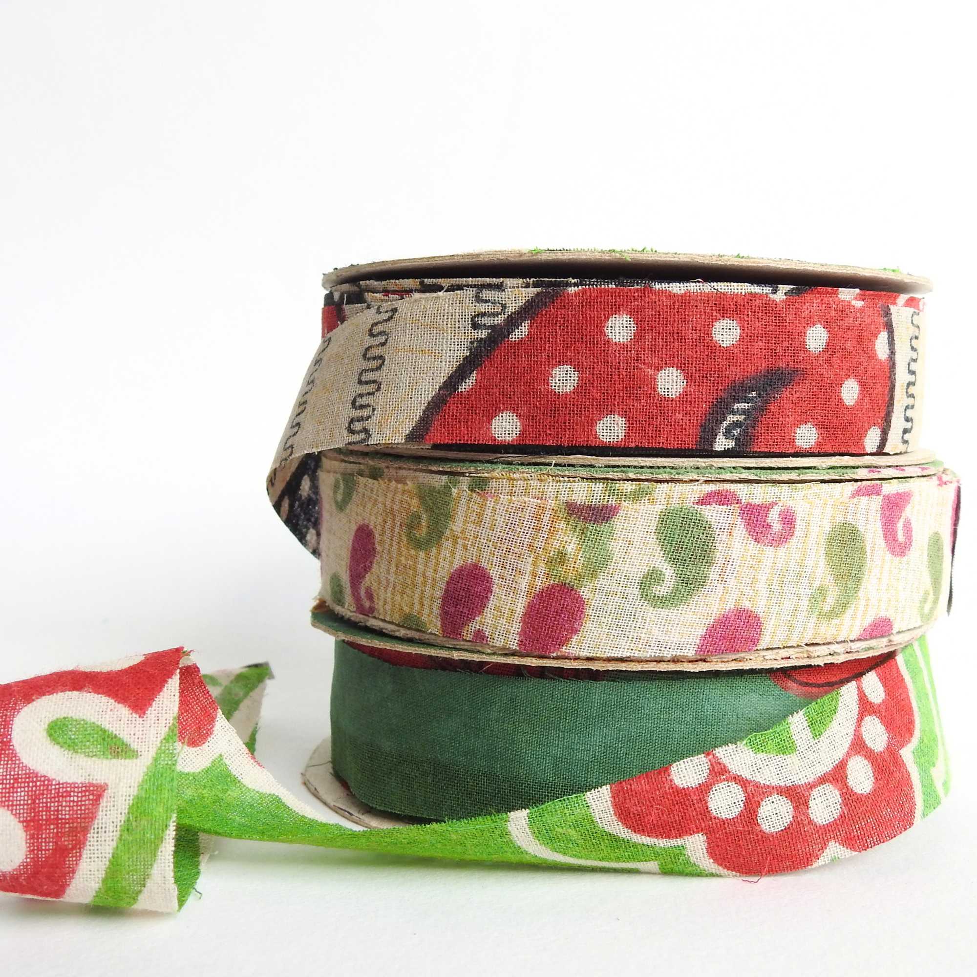 Fair Trade Upcycled Cotton Sari Ribbon – ORA Fabulous Fibres